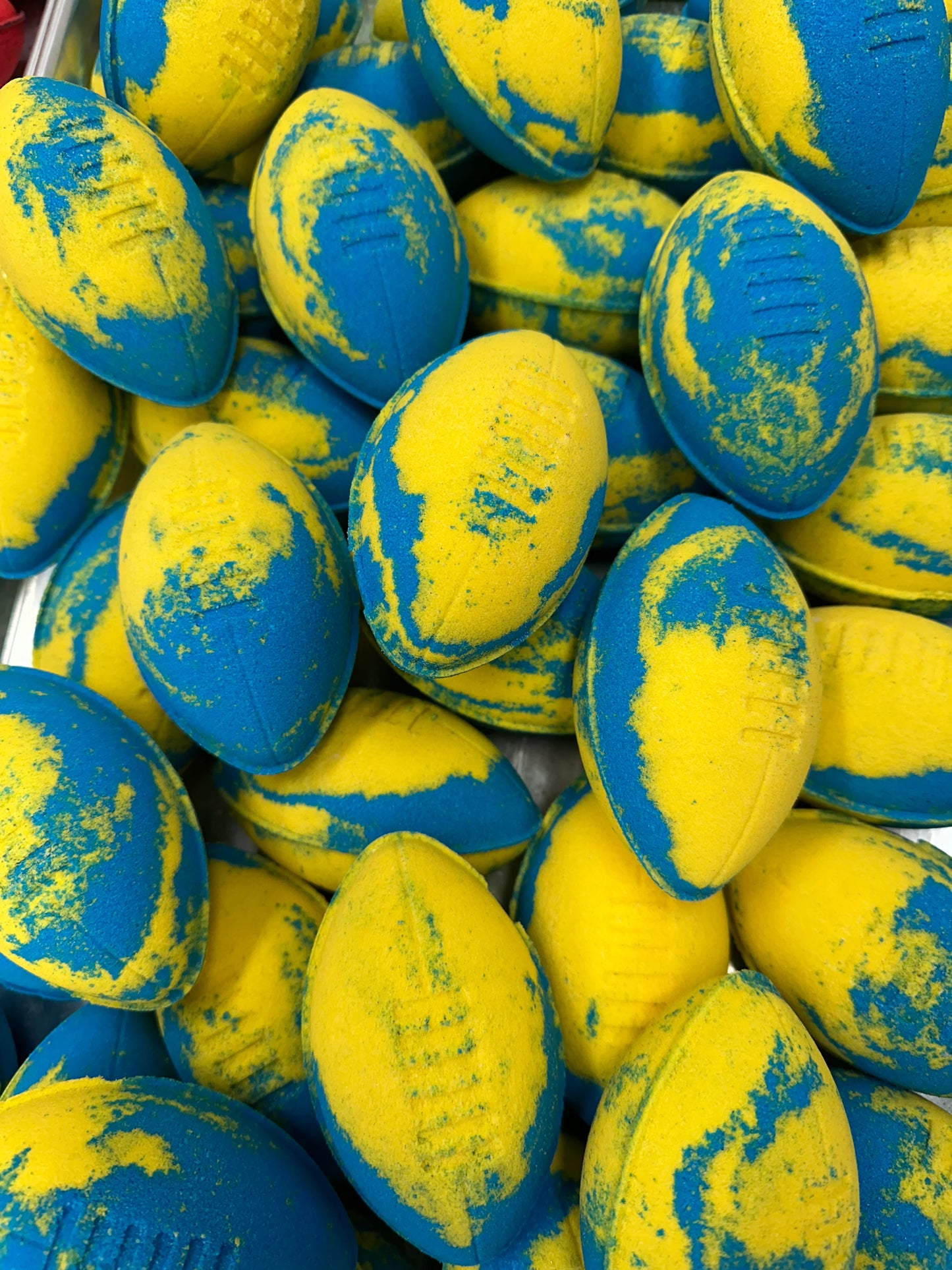 Soapmaid Footy Bath Bomb (Blue & Yellow) - West Coast Eagles - 1 Pack ...